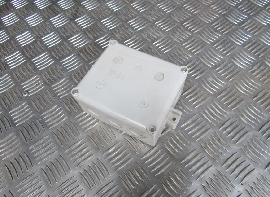 06. Elektrische Anlage: Verteilerdose